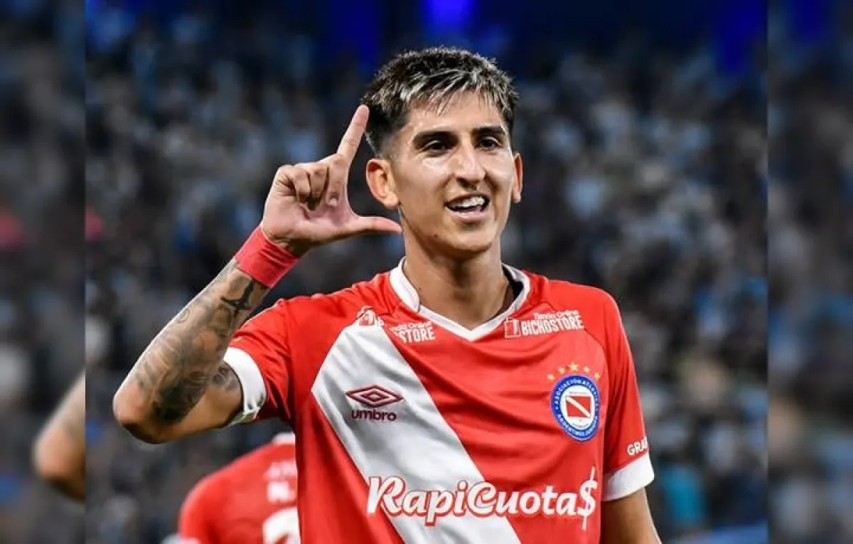 Alan Lescano convirtió su primer gol del año y fue la figura de ...